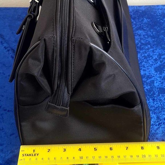 Tumi | Bags | Tumi Larkin Anderson Duffel | Poshmark